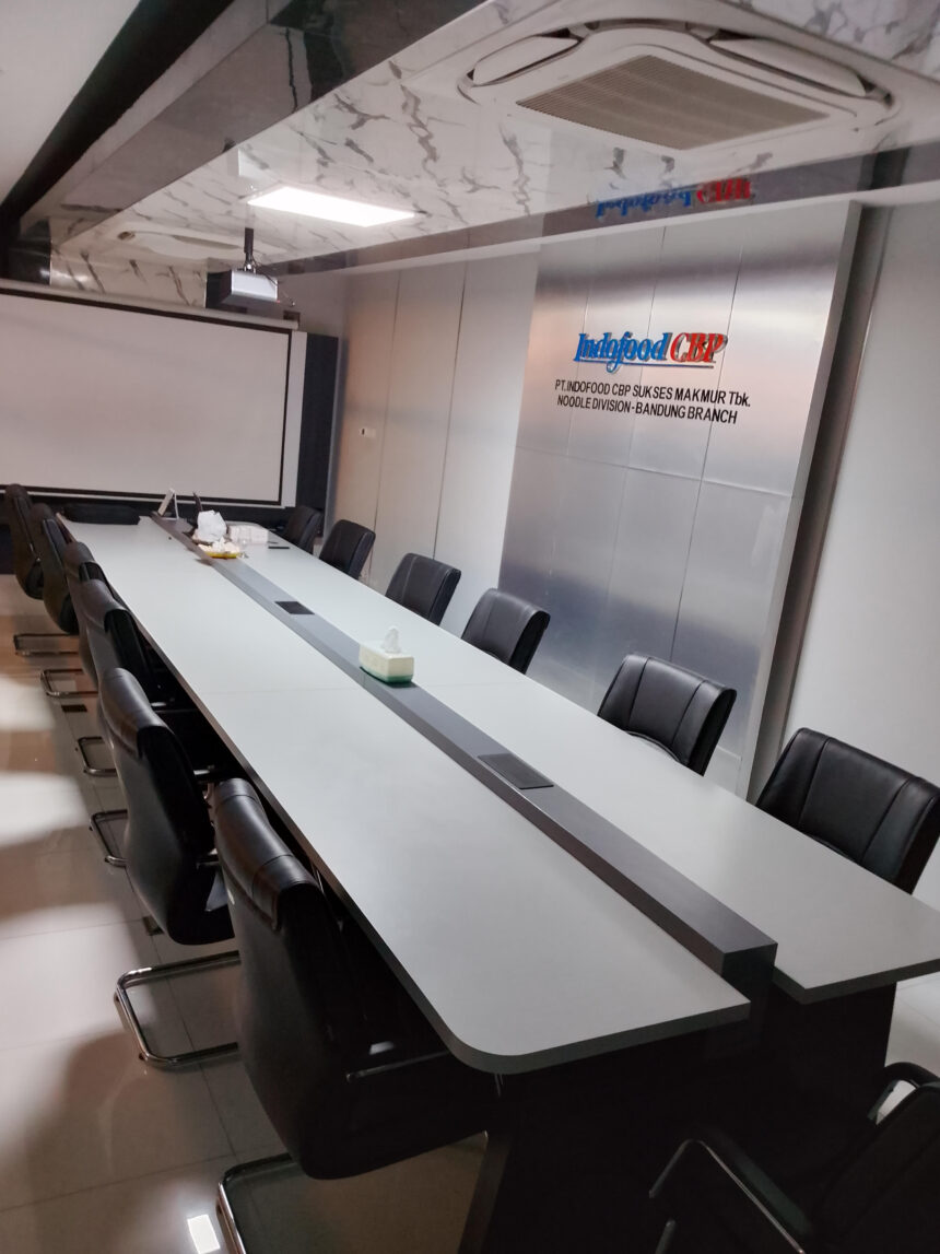 Meja Meeting Custom Rangka Besi Terbaru - Meja Rapat Custom